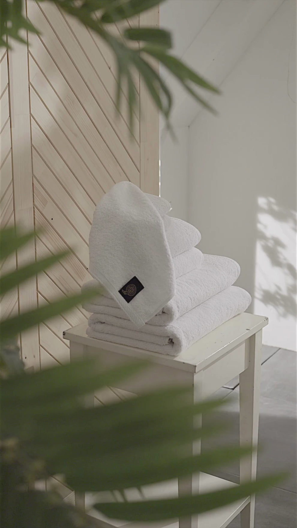 Sofya White Bath Towel | Globaltex Fine Linens